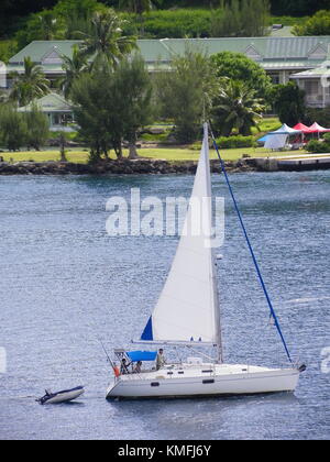 yacht sailing in / off Moorea, French Polynesia Stock Photo - Alamy
