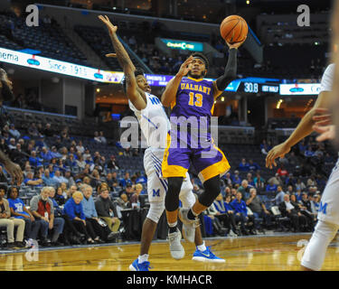 The Half. 12th Dec, 2017. TN, USA; Albany guard, JOE CREMO (24), drives ...