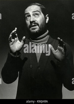 Italian actor Nino Manfredi Stock Photo - Alamy