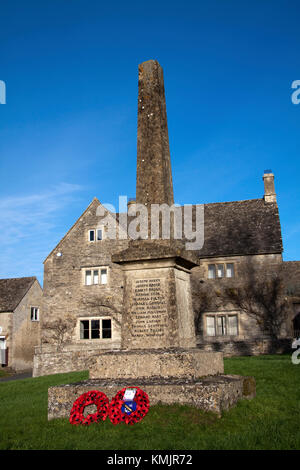 Village green and war memorial, Aldworth, Cotswolds, Gloucestershire ...