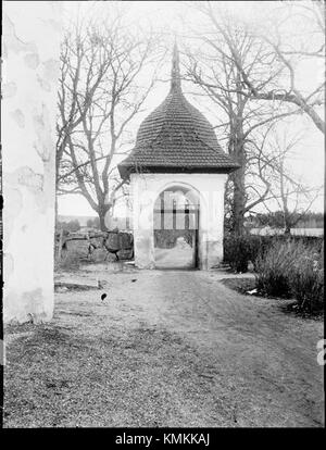 Tierps kyrka is a historic church located in Tierp, Sweden. Known for ...