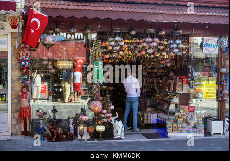 Bazaar, Souvenir shops at the old town of Side, turkish riviera, Turkey ...
