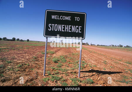Welcome to Outback Queensland sign, Australia Stock Photo - Alamy