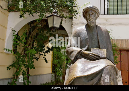 Judería / jewish quarter; monument to Maimónides (middle age jewish ...