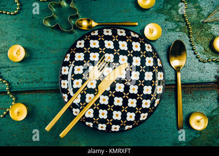 Christmas dinner, the figure in 2017 of gingerbread, spruce branch ...