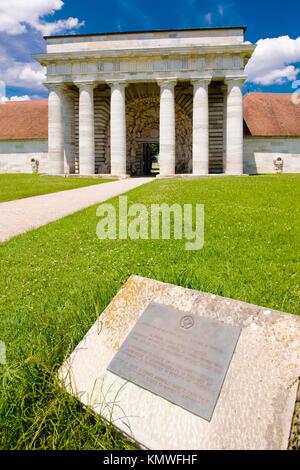 Column, Saline Royale (Royal Saltworks), architect Claude Nicolas ...