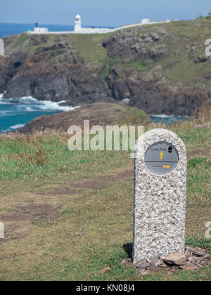 Pendeen Lighthouse, Pendeen New Cliff, Cornwall, England, UK in June ...