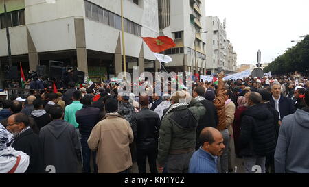 people gadering at Rabat to protest against trump Stock Photo - Alamy