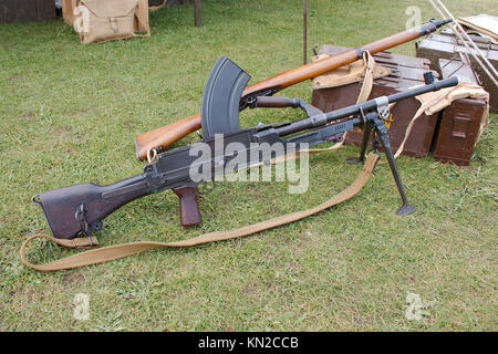 British Army Bren LMG light machine gun Stock Photo - Alamy