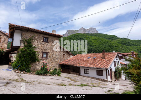 Rural village of Pido near the Picos de Europa montains, Cantabria ...
