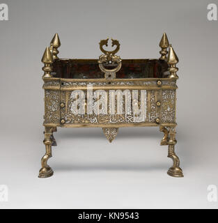 The brazier of Sultan al-Malik al-Muzaffar Shams al-Din Yusuf ibn 'Umar ...