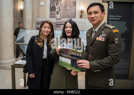 Lt. Gen. Perry Lim (right), chief of defence force, Singapore Armed ...
