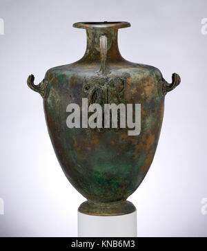 This Greek bronze hydria from mid-5th century B.C. was used to carry ...