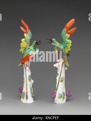 A porcelain figure of a bird of paradise (quetzal) from Meissen ...