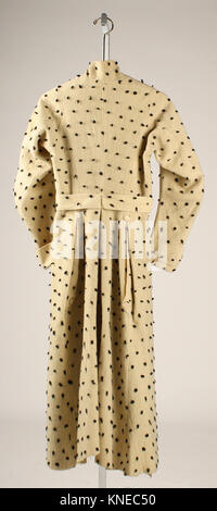 This dressing gown illustrates historical fashion, fabric, design, and ...
