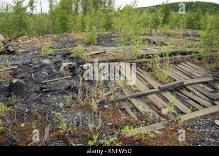 Remains of the Kadyktchan gulag camp , in the northern part of Kolyma ...