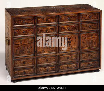 Cabinet MET ES5109 Stock Photo - Alamy