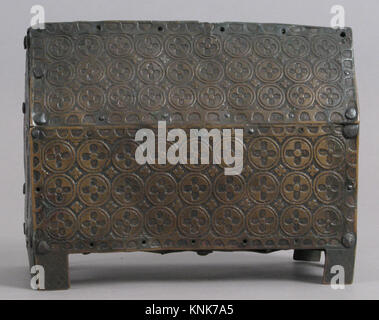 Chasse reliquary, Limoges, late 12th - 13th century Stock Photo - Alamy