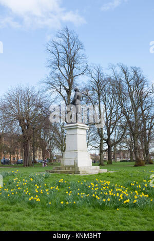 Statue of Rober Raikes during the Spring in Gloucester Park Stock Photo ...