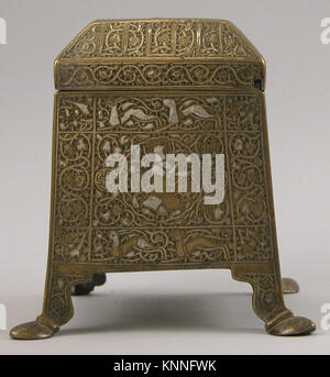 Casket with Figural Imagery MET sf91-1-564b 444564 Stock Photo - Alamy