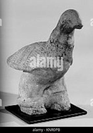 This bird-shaped figure from the Moche culture (100–800 CE) in Peru is ...