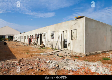 Construction of houses in Luanda, Angola Stock Photo: 168389444 - Alamy