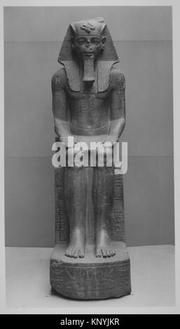 A historical illustration of the colossal statue of Amenhotep III ...