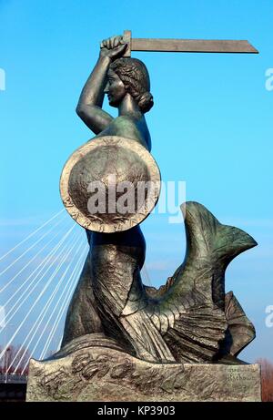 The Mermaid of Warsaw (Syrenka Warszawska) on Old Town Market Place in ...