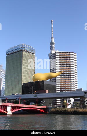 Tokyo's Asakusa district, Japan. 14th December, 2017. A view of the ...