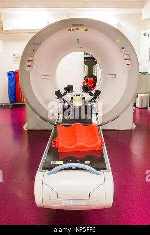 Centering CT Scan in a radiotherapy department Stock Photo - Alamy