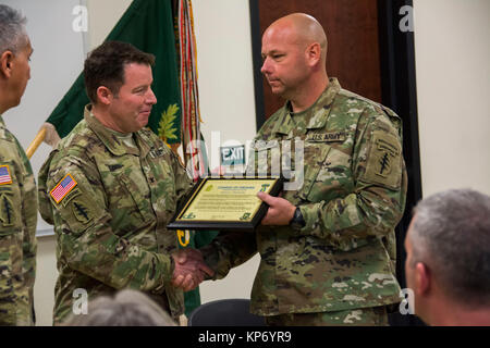 Colonel Thomas Vogel, deputy commanding officer of 10th Special Forces ...