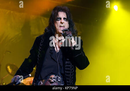 Michael Bruce, Alice Cooper, Dennis Dunaway , Neal Smith at arrivals ...