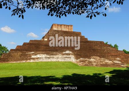Comalcalco (archaeological site), Tabasco, Mexico. Comalcalco is an ...