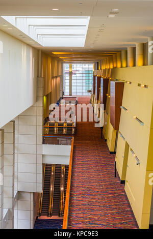 Interior of McCormick Place Convention Center Stock Photo: 168686746 ...