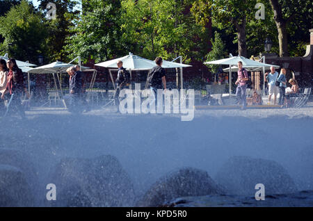 Tanner Fountain, The Plaza, Harvard University, Cambridge ...