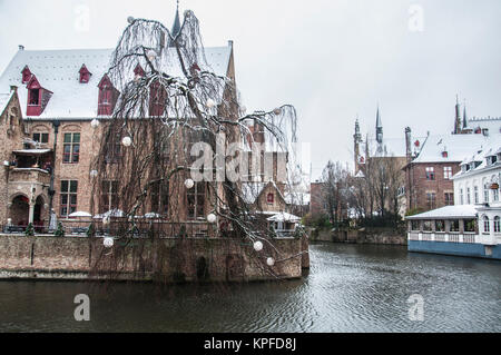 Canal of brugge, winter, snowing day, snow, bruges flanders, belgium ...