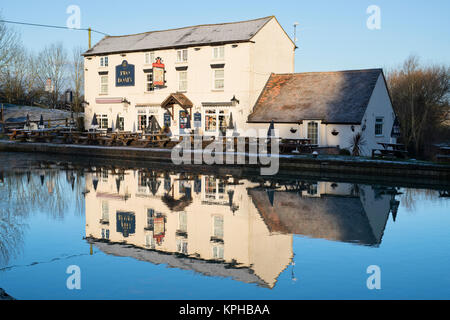 Two Boats Inn at Long Itchington, Grand Union Canal pictured in 1963 ...