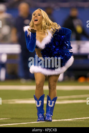 Denver Broncos cheerleaders perform during an NFL preseason football ...