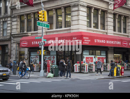 The famous Strand used bookstore at Broadway and East 12th Street in ...