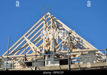 wooden apex roof being constructed Stock Photo - Alamy