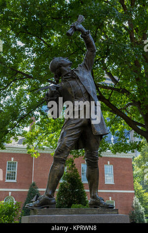 The Signer Statue in Signers Garden, Philadelphia, Pennsylvania, United ...