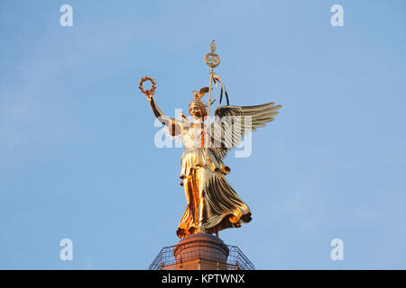 Goldelse, statue of St. Victoria on the Victory Column, Großer Stern ...