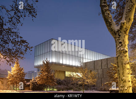 The Barnes Foundation Art Museum facade, Philadelphia, Pennsylvania ...