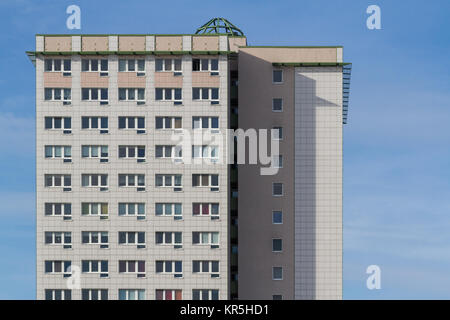 Plattenbau Landeshauptstadt Magdeburg Stock Photo - Alamy