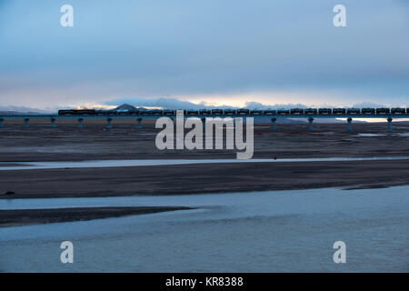 Tuotuo River wetland scenery in Qinghai Province,China Stock Photo - Alamy