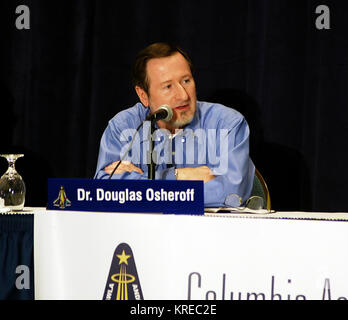 Douglas Osheroff 2003-1 Stock Photo - Alamy