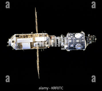 STS-88, ISS Unity Module, 1998 Stock Photo - Alamy