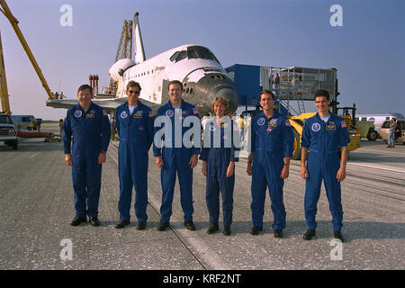 Space Shuttle Columbia (STS-94) landed safely at Kennedy Space Center ...