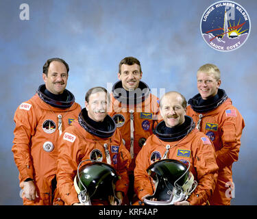 STS-26 STS-26 Discovery, Orbiter Vehicle (OV) 103, rises into a cloudy ...