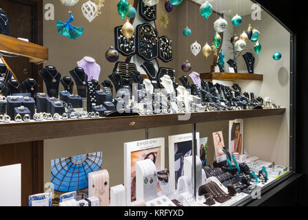 Jewellery shop window display in Southall Middlesex Stock Photo - Alamy